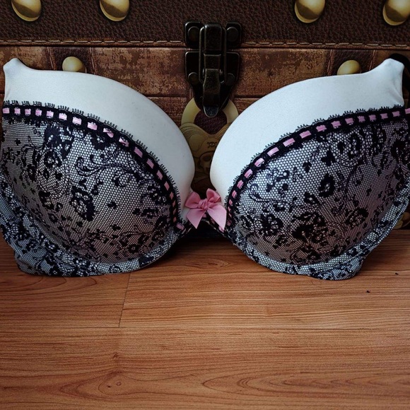 Victoria's Secret | Intimates & Sleepwear | Vs Very Sexy Collection ...